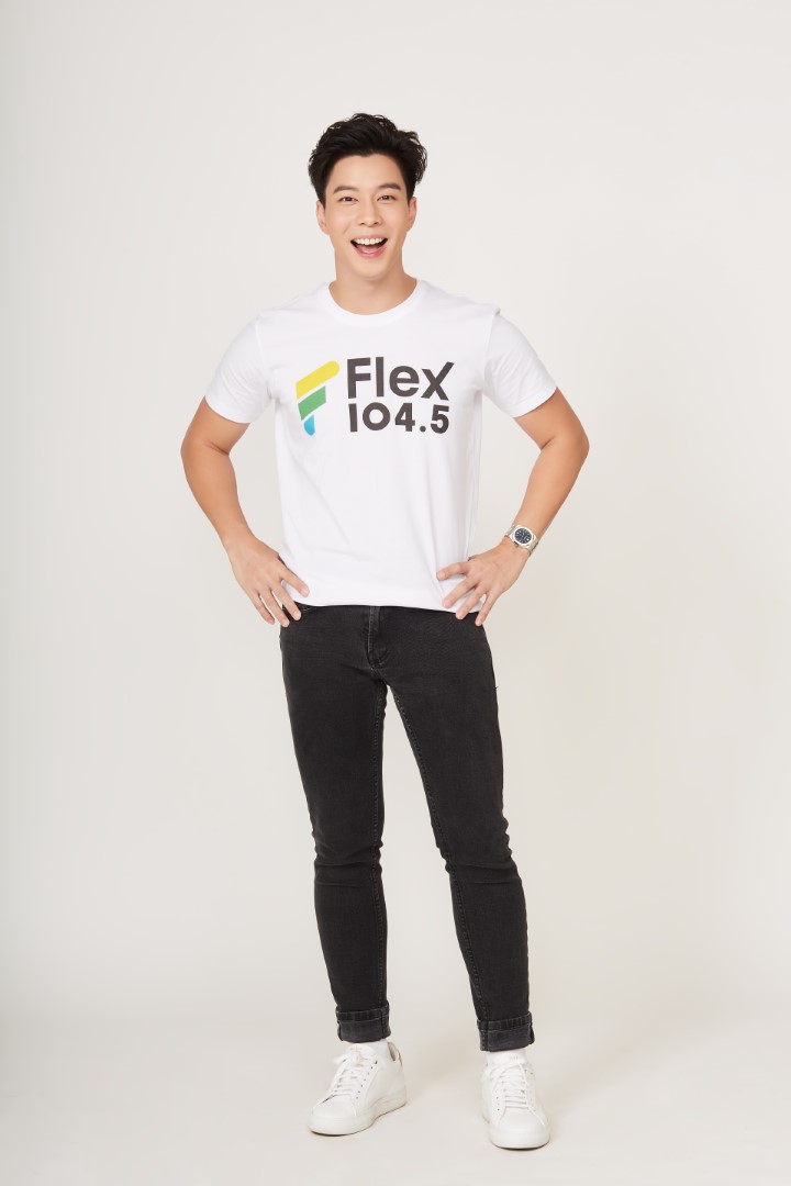 คุยเล่นแบบจริงจังกับเหล่า FJ ทั้ง 7 จาก "FLEX 104.5" ที่จะชวนให้คุณกลับมาตกหลุ